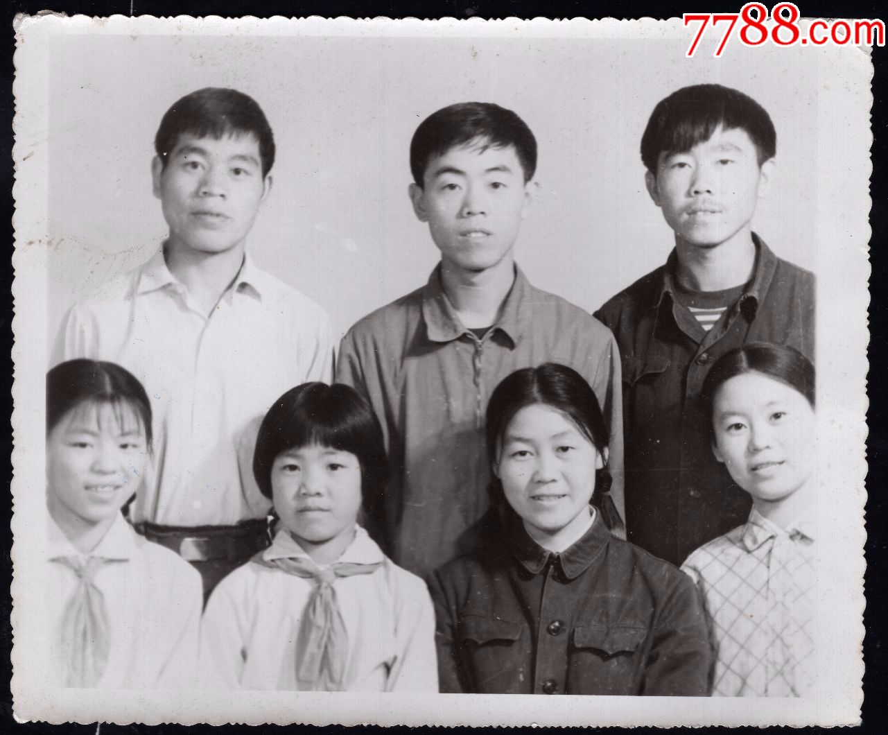 80年代学生老照片1张 尺寸约12 5 15厘米 老照片 阿杰书店7788收藏 收藏热线