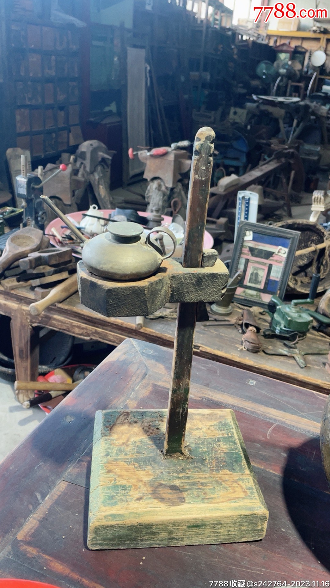 清代老油灯一套全铜油灯木质底座油灯高度上下可调节收藏佳品 价格 680元 se97357951 其他生活用具 零售 7788收藏 收藏热线