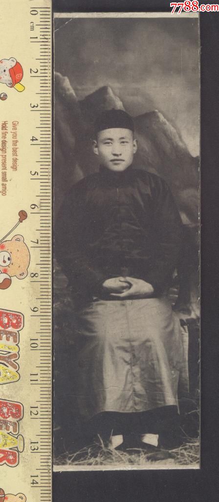 民国，单人照（应是从一张厚度2mm的合影中剪出来的）-价格:80元-se68421200-老照片-零售-7788收藏__收藏热线