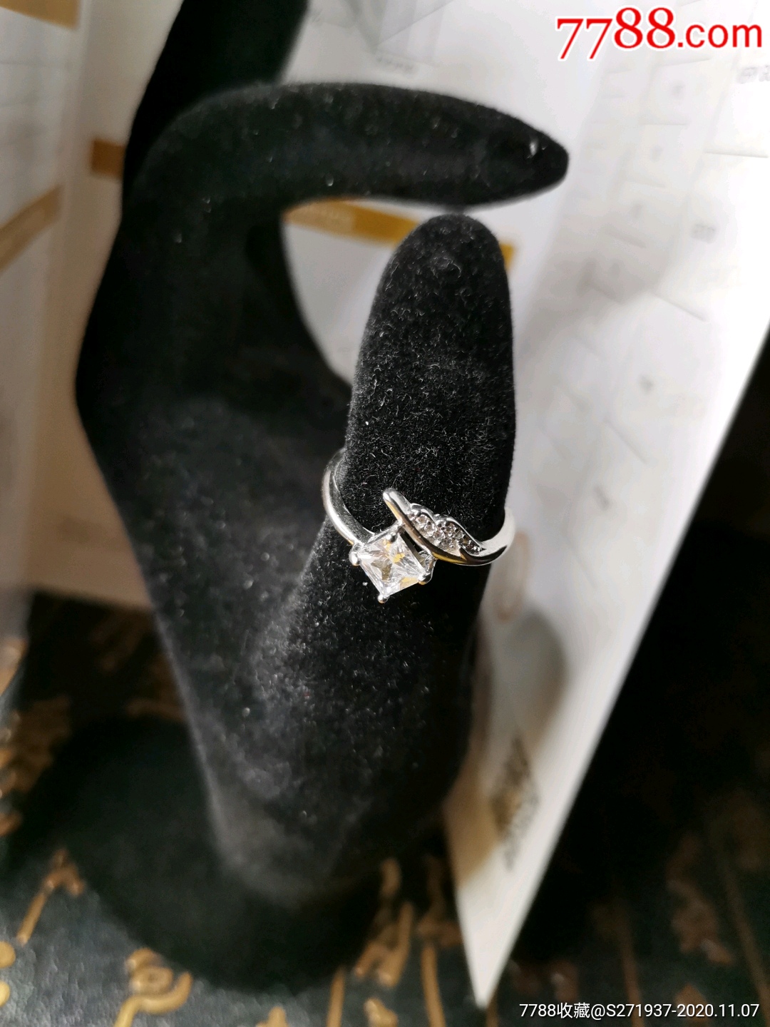 【精品】1克拉美国莫桑钻方戒s925银镶嵌锆石活口戒指带GRA黑卡证书_其他宝石_图片鉴赏_收藏价值_7788青瓷收藏