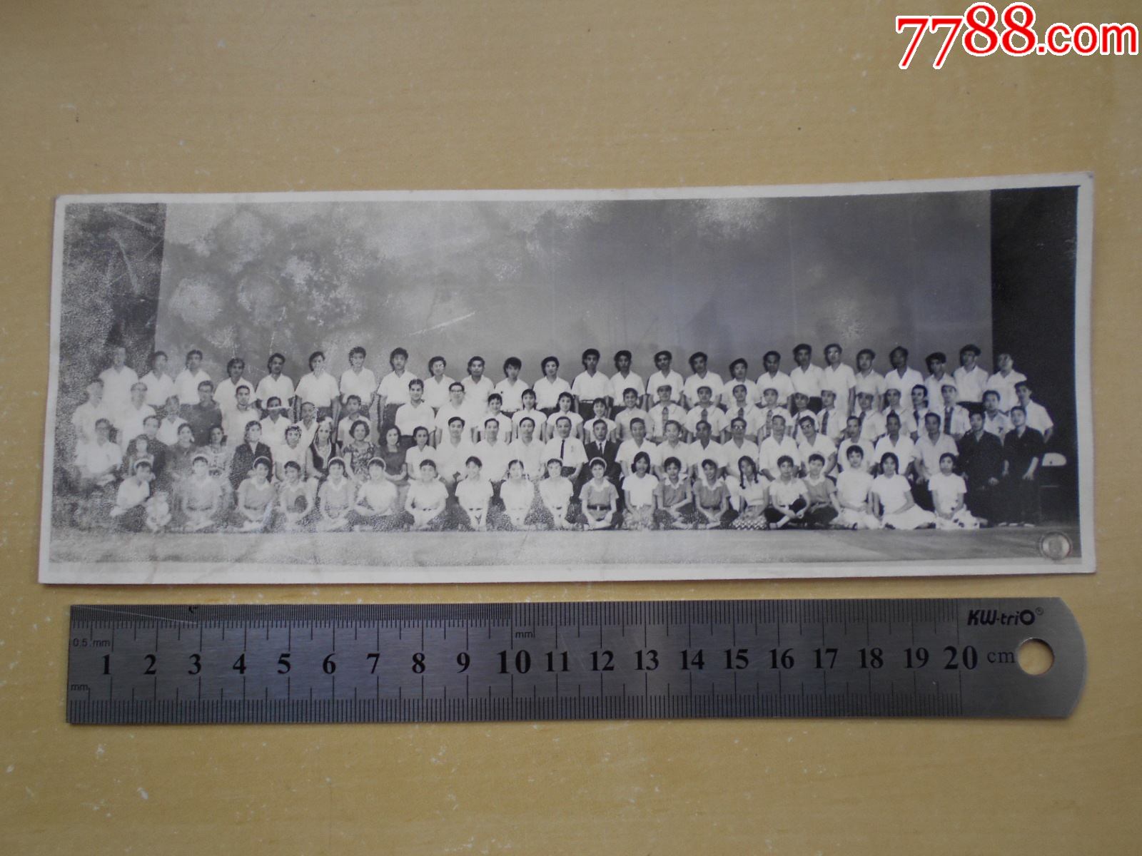【1964年，全军汇演大型歌舞剧《东海前哨》大合影】前排右三，为文*选美中的张宁-价格:200元-se79121458-老照片-零售-7788 ...