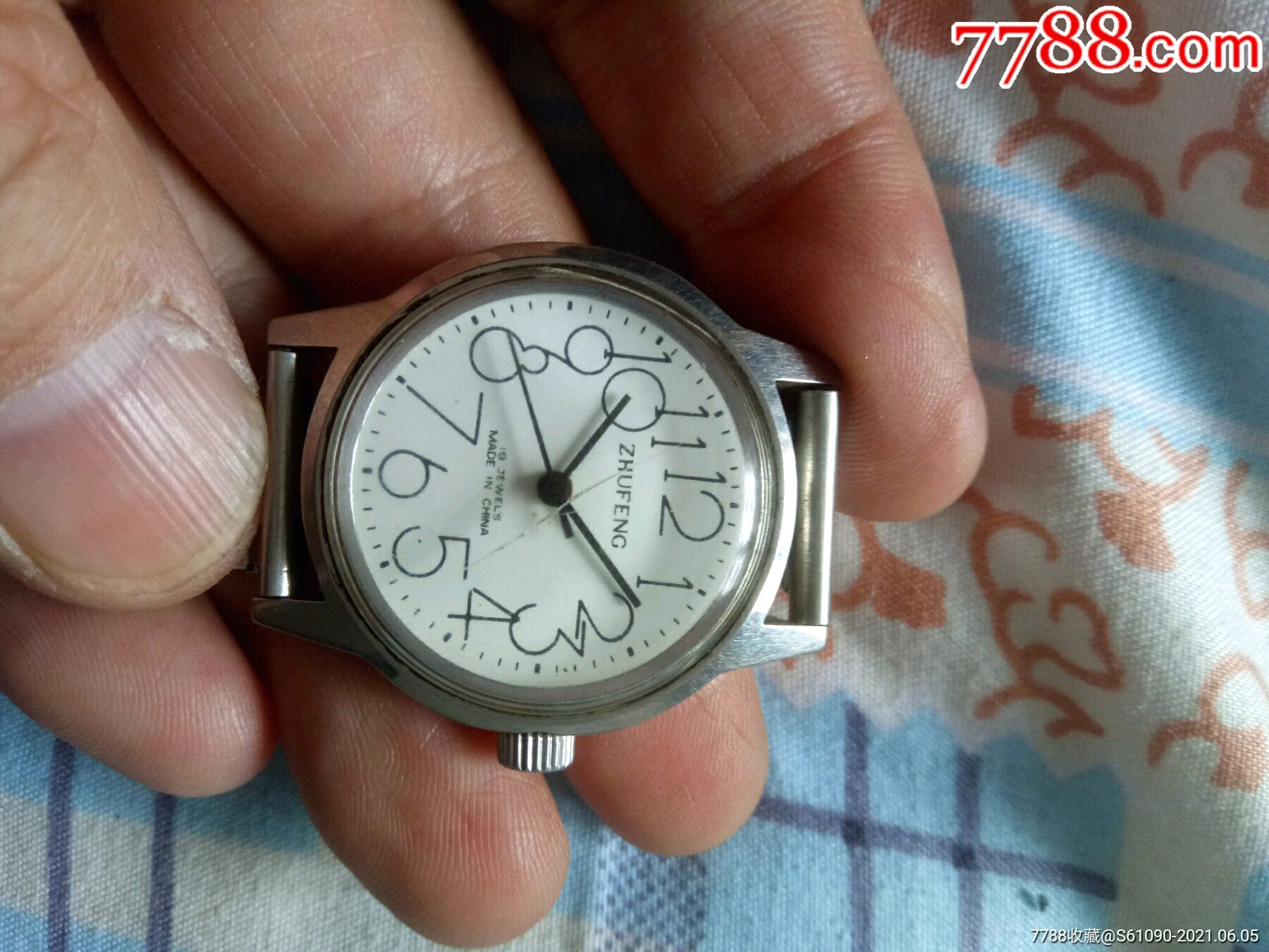 ZHUFENG珠峰中型表-价格:30元-se80639512-手表/腕表-零售-7788收藏__收藏热线