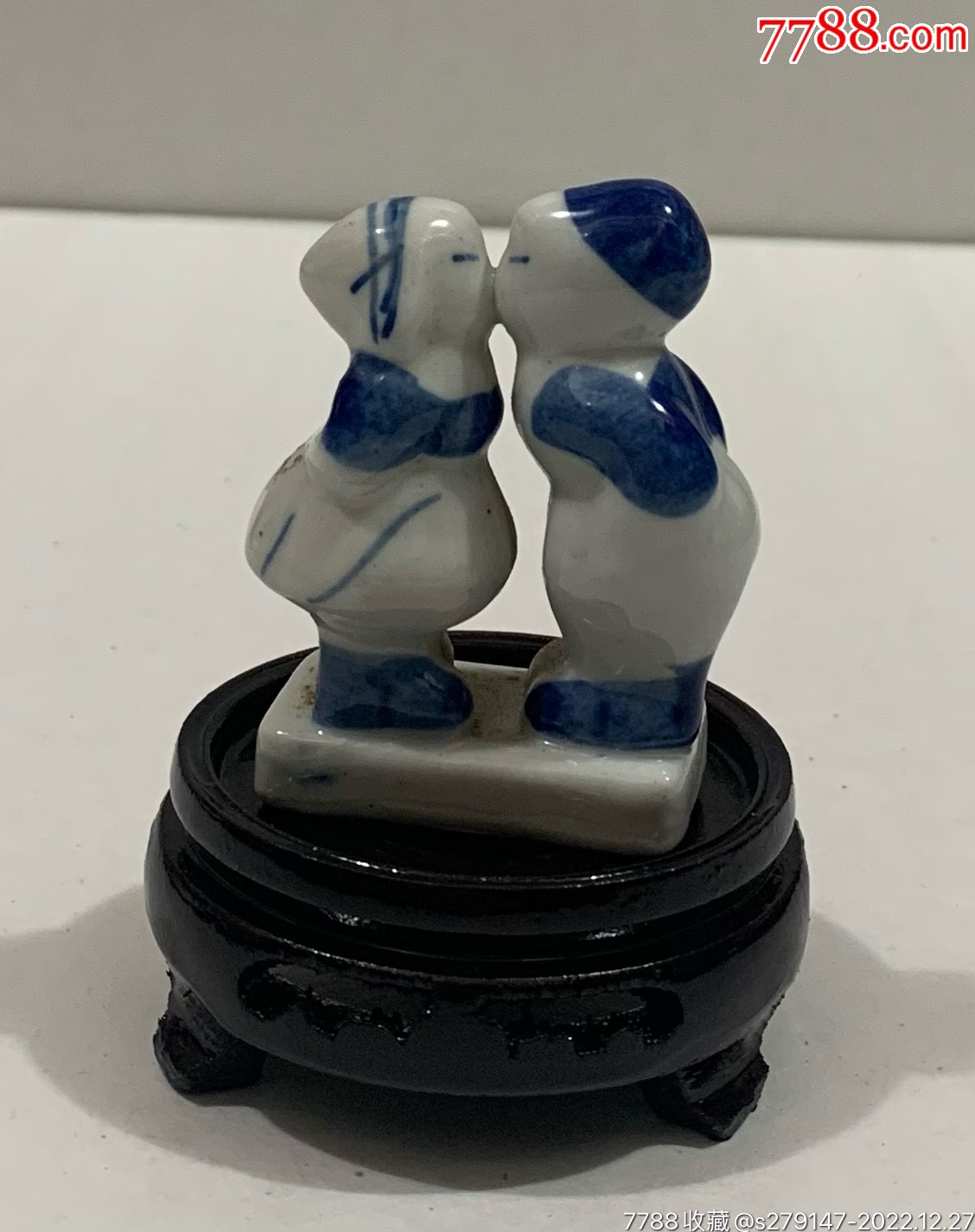 瓷器情侣小摆件_彩绘瓷/彩瓷_图片收藏_回收价格_7788相机收藏