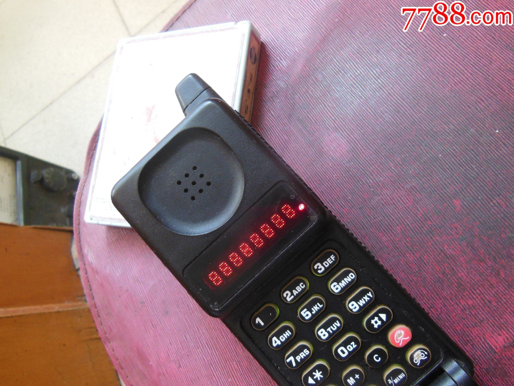摩托罗拉 大哥大 7788收藏