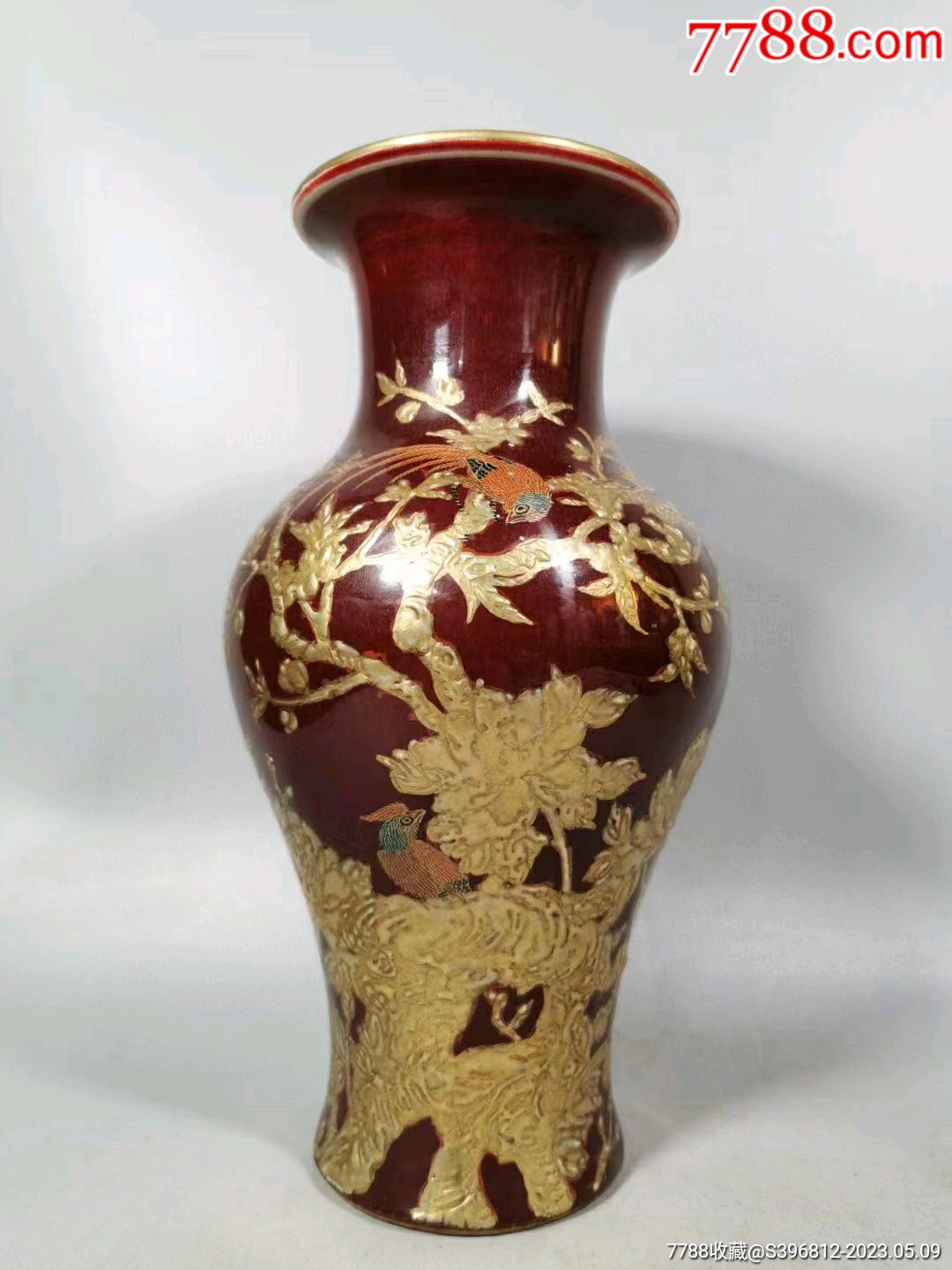 创汇时期祭红釉雕刻本金赏瓶_红釉瓷_运转阁【7788收藏__收藏热线】