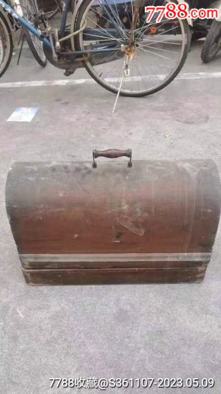 稀少民国随身带箱式缝纫机_缝纫机_青青春【7788收藏__收藏热线】