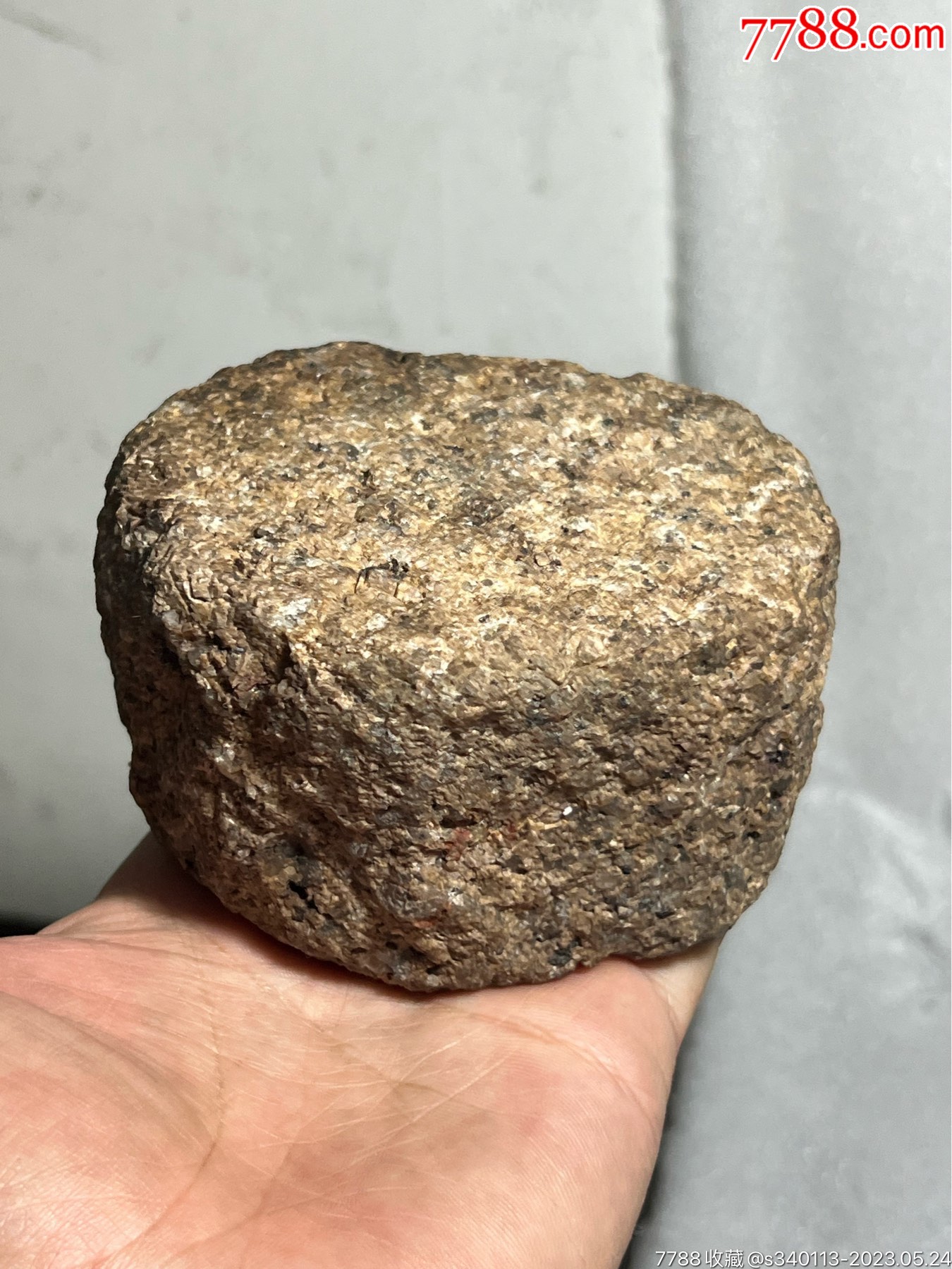 老石头小墩子一个拆迁农村收来的放个小盆景啥的韵味挺好的包邮其他石器大杂烩啥都有慢慢挑【7788收藏收藏热线】