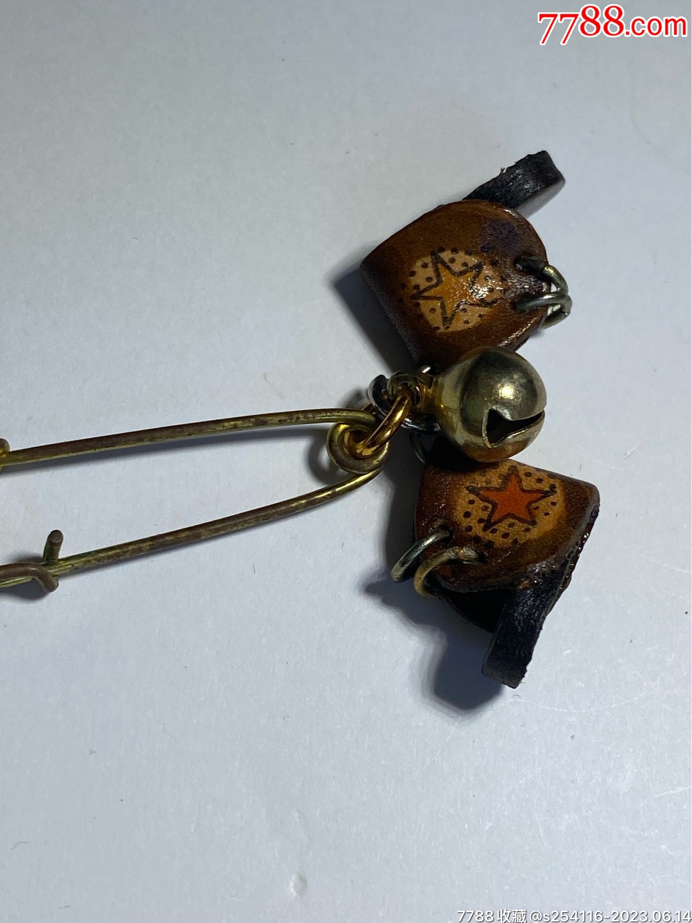 FD711日本vintage纯皮小鞋一双胸针鞋9*17*13mm重2.45克特价-价格:98元-se94492492-胸花/胸针-零售 ...