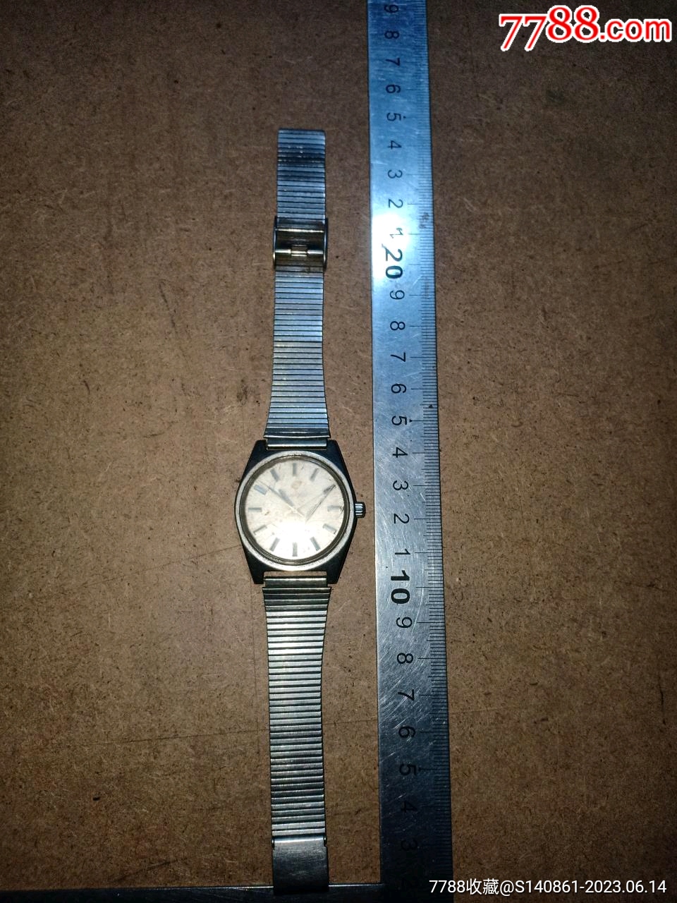 七八十年代老上海手表，品弱，4.5*3.7cm_手表/腕表_作品图片_收藏价格_7788纸艺