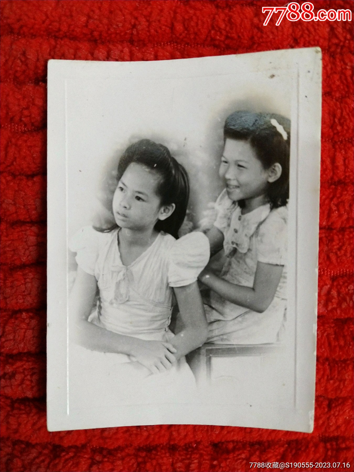 1949年小女孩合影留念老照片-价格:10元-se95085090-老照片-零售-7788收藏__收藏热线