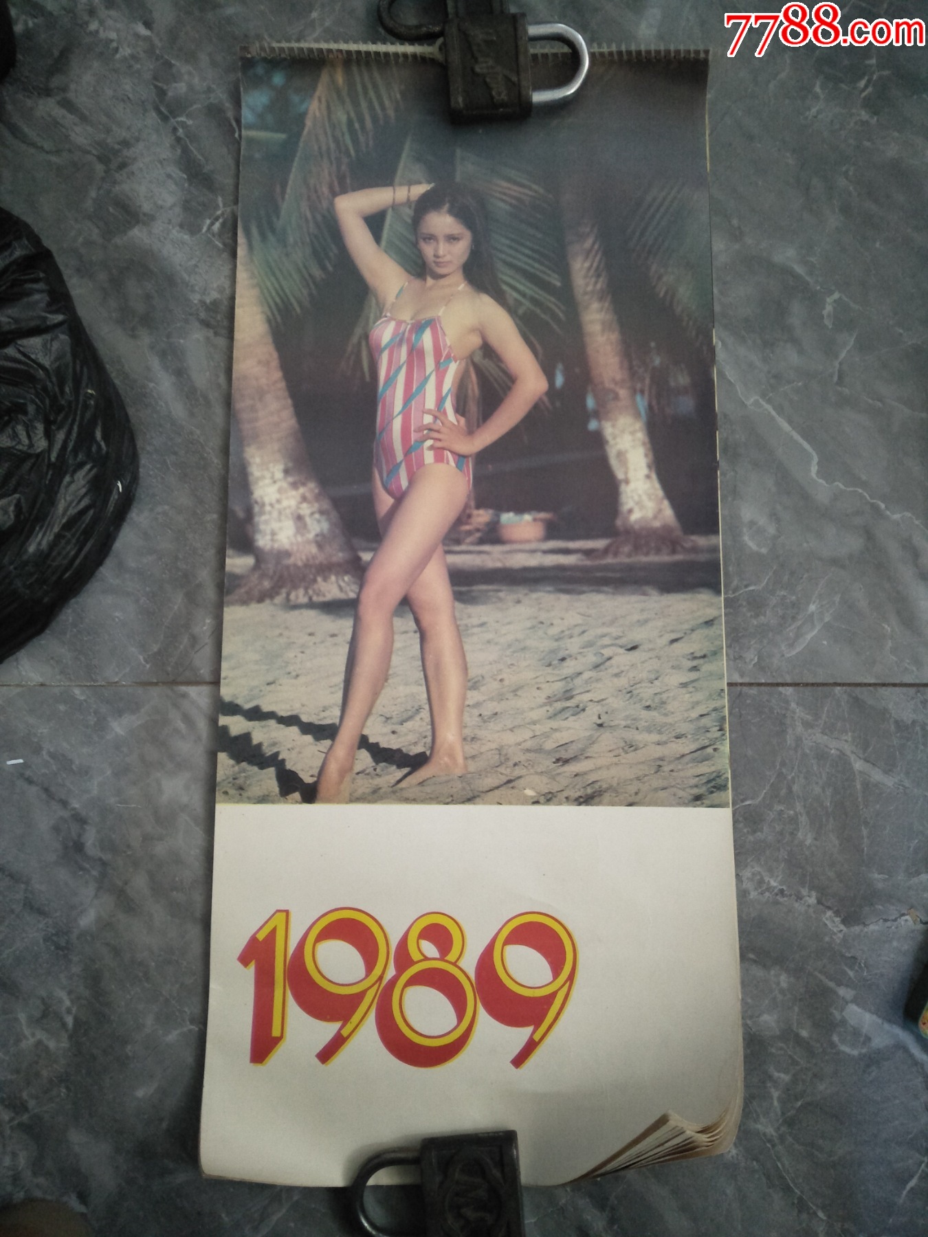 1989年美女挂历呢-价格:40元-se104427258-挂历/台历-零售-7788收藏__收藏热线